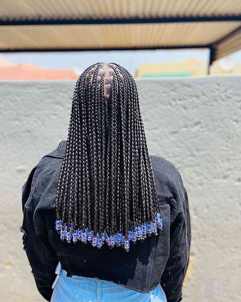 34 Trendsetting Knotless Braids with Beads Styles for Your 2023 Look ...