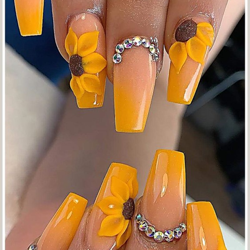 Explore Summer Nails – Shine in the summer with a brilliant sunflower ...