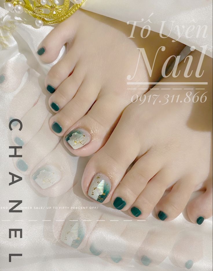 Step into nature – reveal the charm of moss green toenails