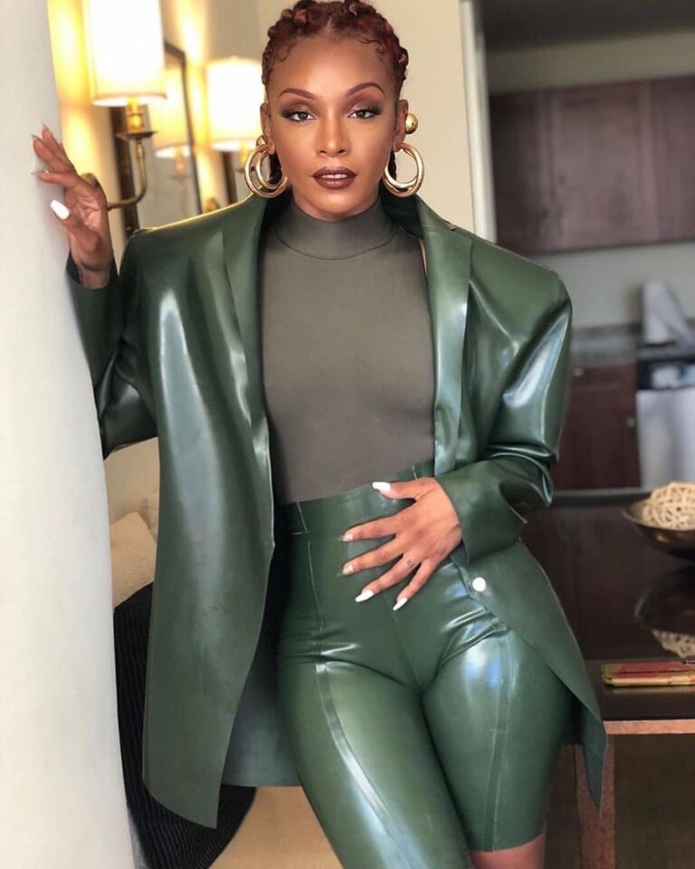 2023-2024 Weekend Fashion Extravaganza: Contemporary and Chic Outfit ...