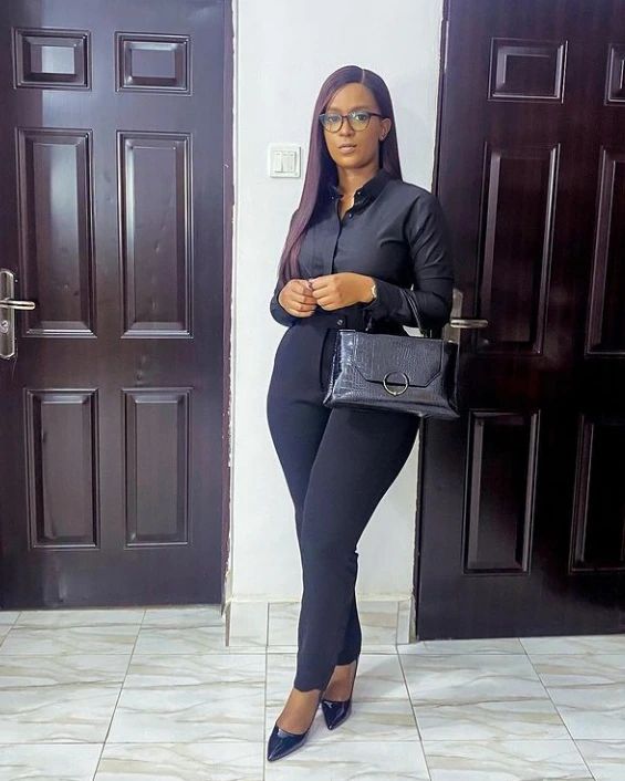 [GALLERY] – Chic Outfit Pairings to Elevate Your Weekend Wardrobe (7 ...