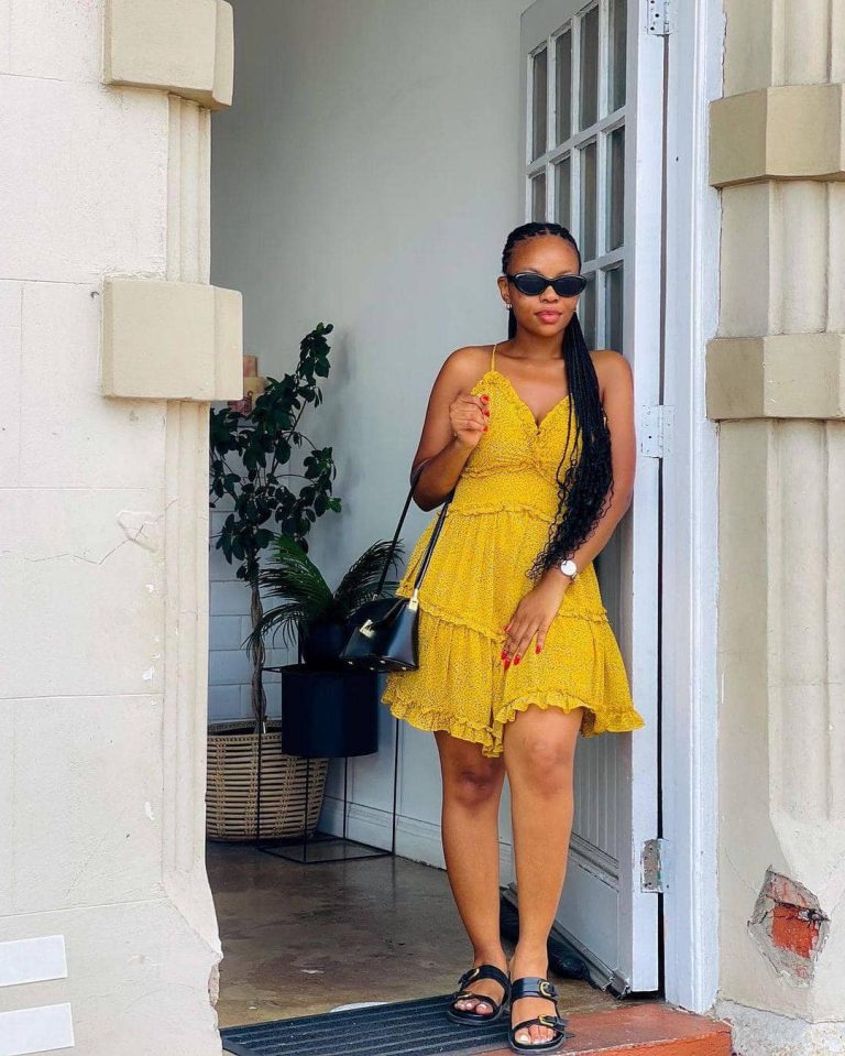 Colorful Wardrobe Essentials Style Tips and Outfit Ideas for Women (12 ...