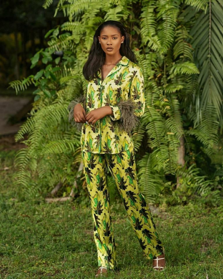 Two Piece outfit ………. Giving us the Boss Lady vibes (13) – Fashion ...